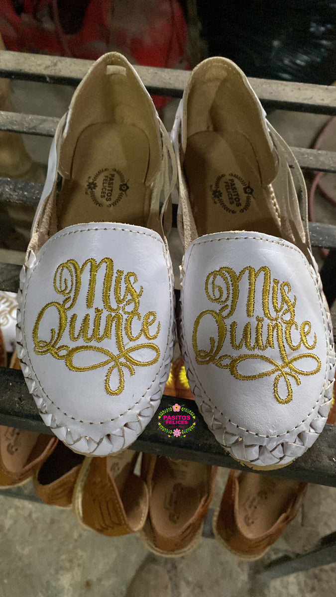 Mis Quince - Sweet 15 Gold Embroidered Flats – PasitosFelicesArtesanias